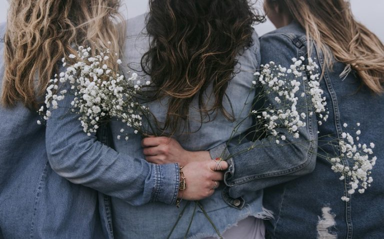 61 Heartfelt Quotes on Ending Friendships and Moving Forward
