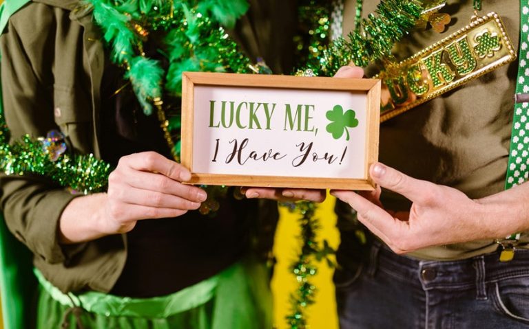 33 Short Irish Sayings About Luck to Brighten Your Day
