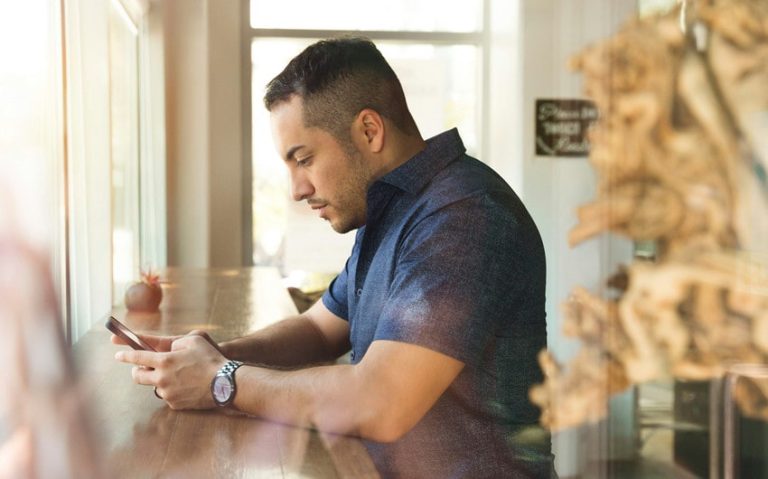 35 Creative and Hilarious Ways to Prank Your Boyfriend Over Text