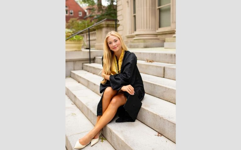 Creative Graduation Picture Ideas To Celebrate Your Big Day